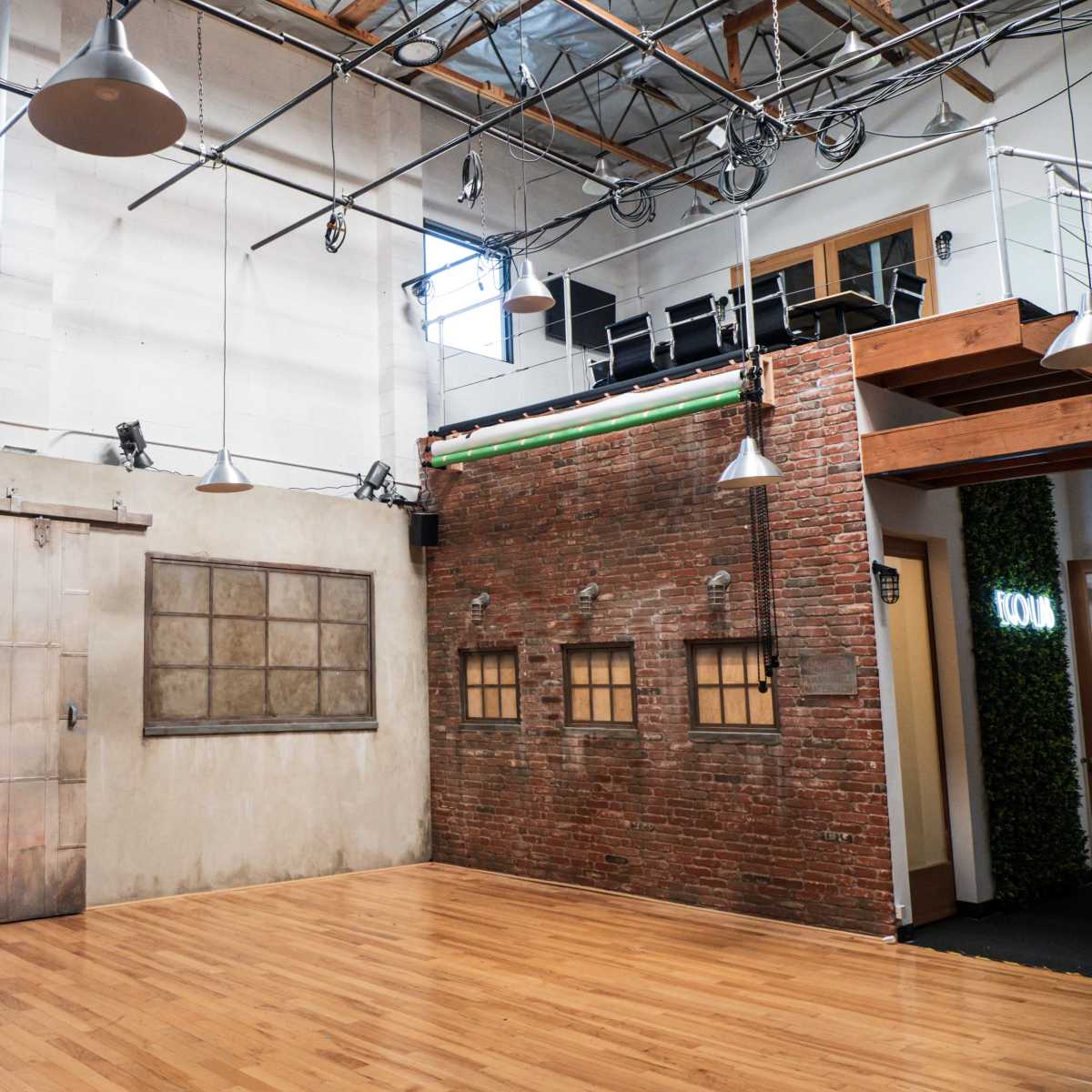 Multi-Textured Hidden Gem! Creative Production Studio (Culver City ...
