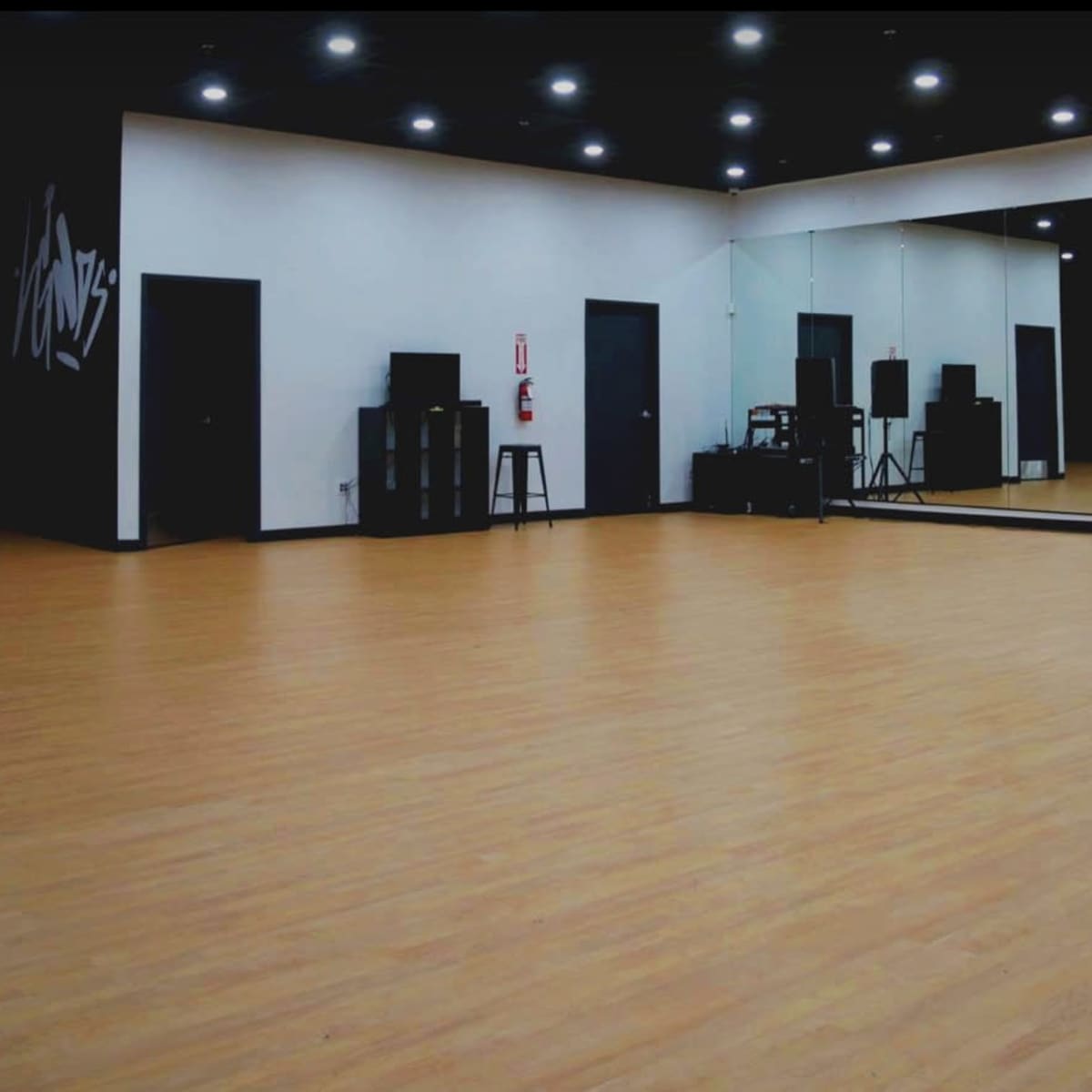 Modern Studio - Dance / Fitness / Events / Rehearsals, Hercules, CA ...