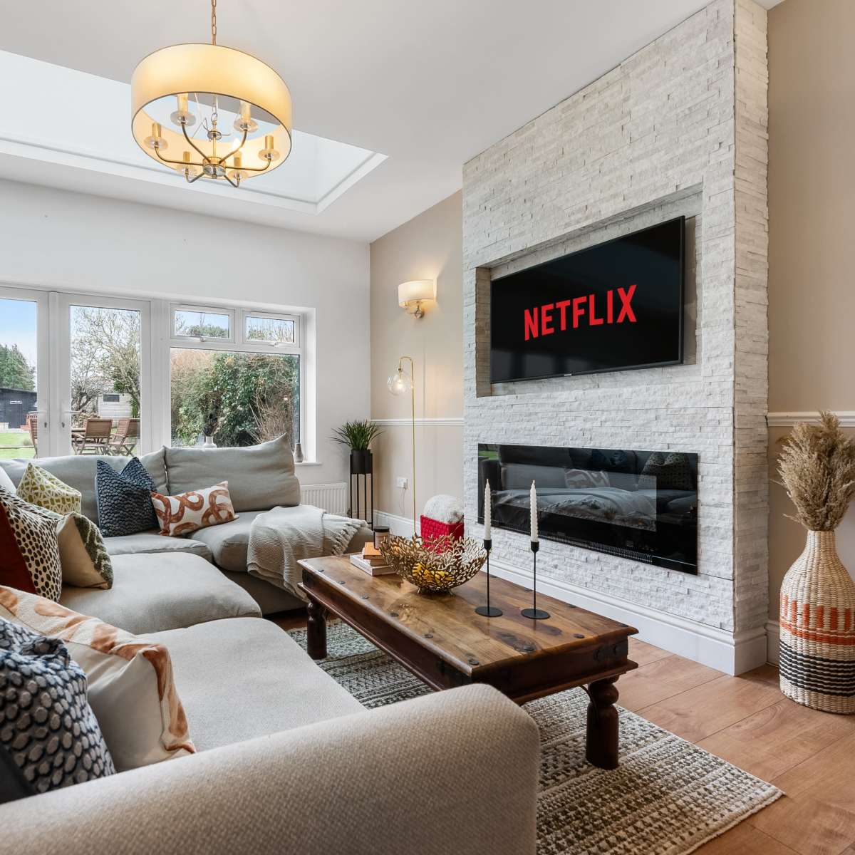 Widley Retreat Stunning 5-BR House, Sleeps 11 w/ Private Parking ...