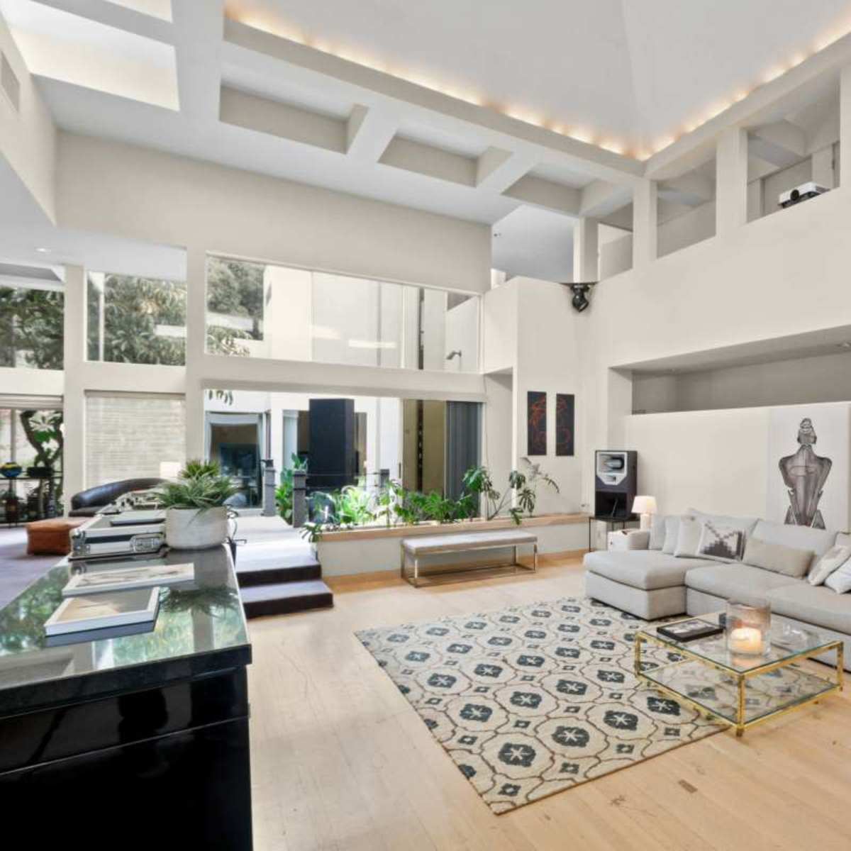 Spacious luxury home with very high Ceilings and Large Living rooms ...