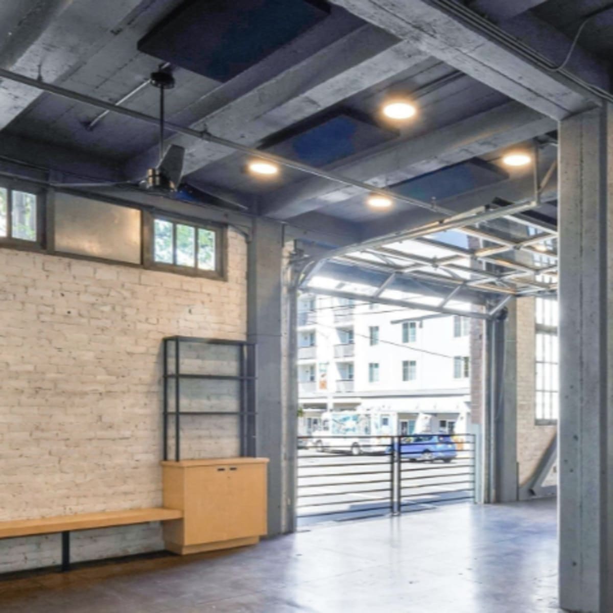 Light Filled Industrial Studio and Loft Space, Oakland, CA | Production ...