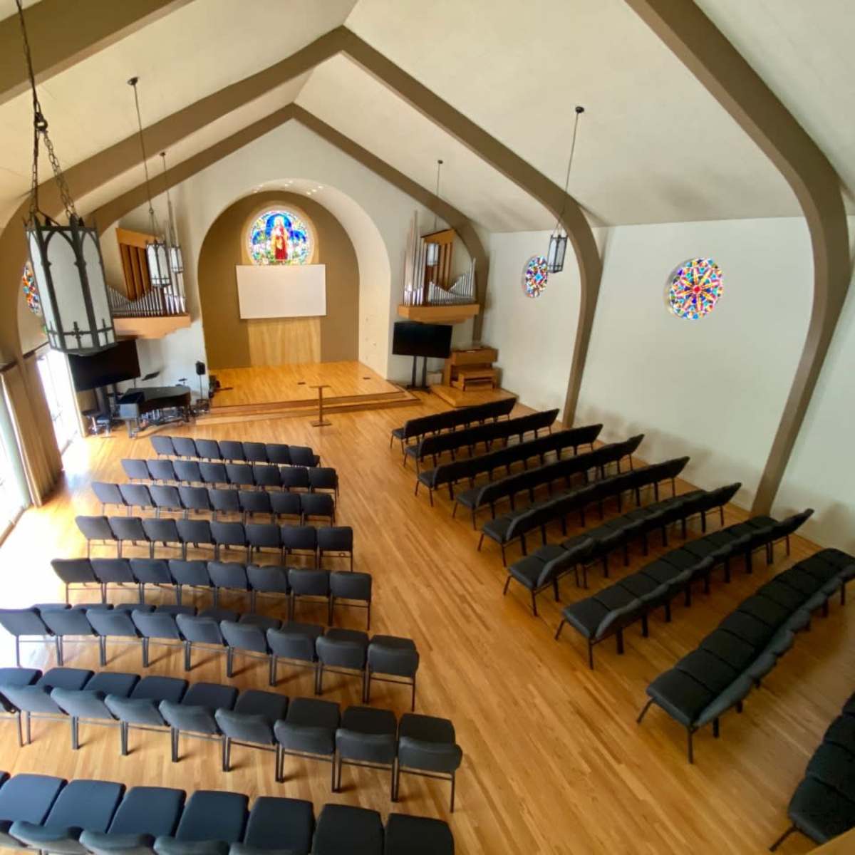 Bright, Elegant Chapel with easy Parking, Glendale, CA | Production ...