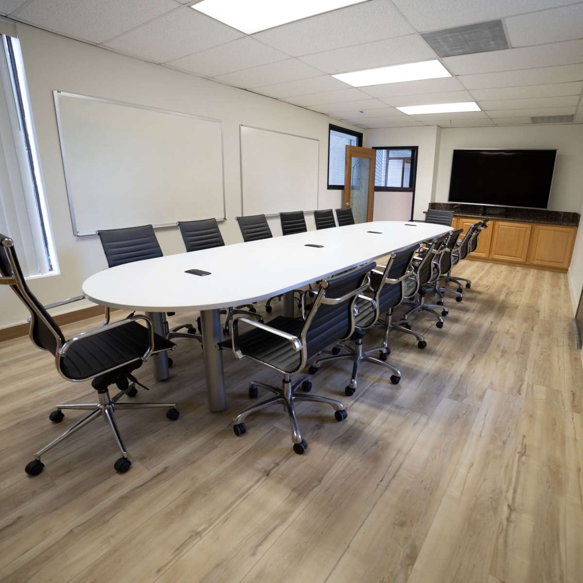 Downtown Pasadena meeting/conference/training room with walking ...