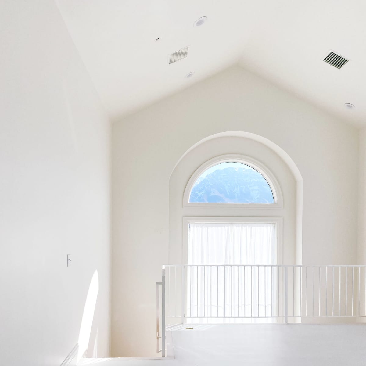 Luxury All White Natural Light Studio with Stunning Mountain View ...