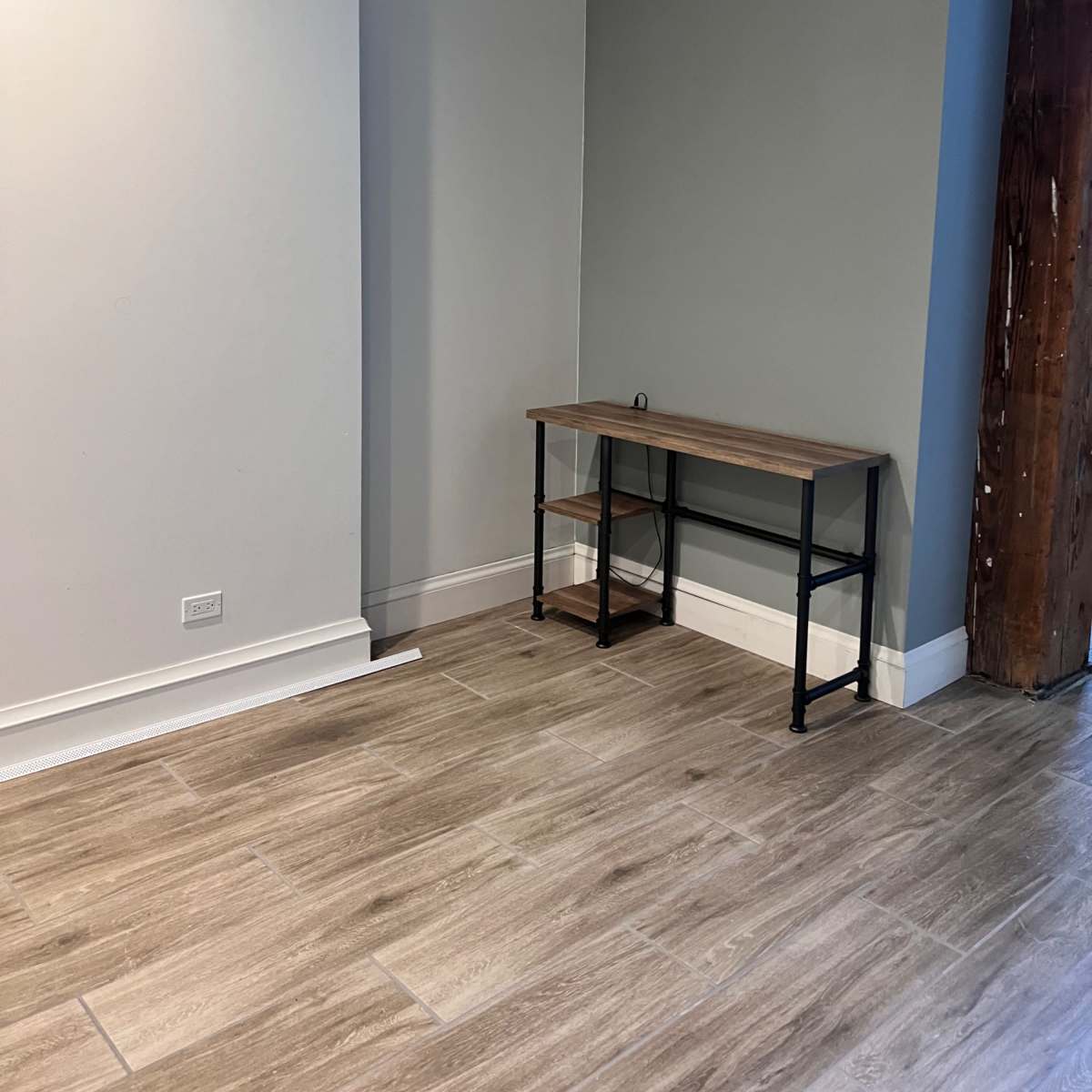 Downtown Spacious Industrial-Timber Loft, Chicago, IL | Production ...