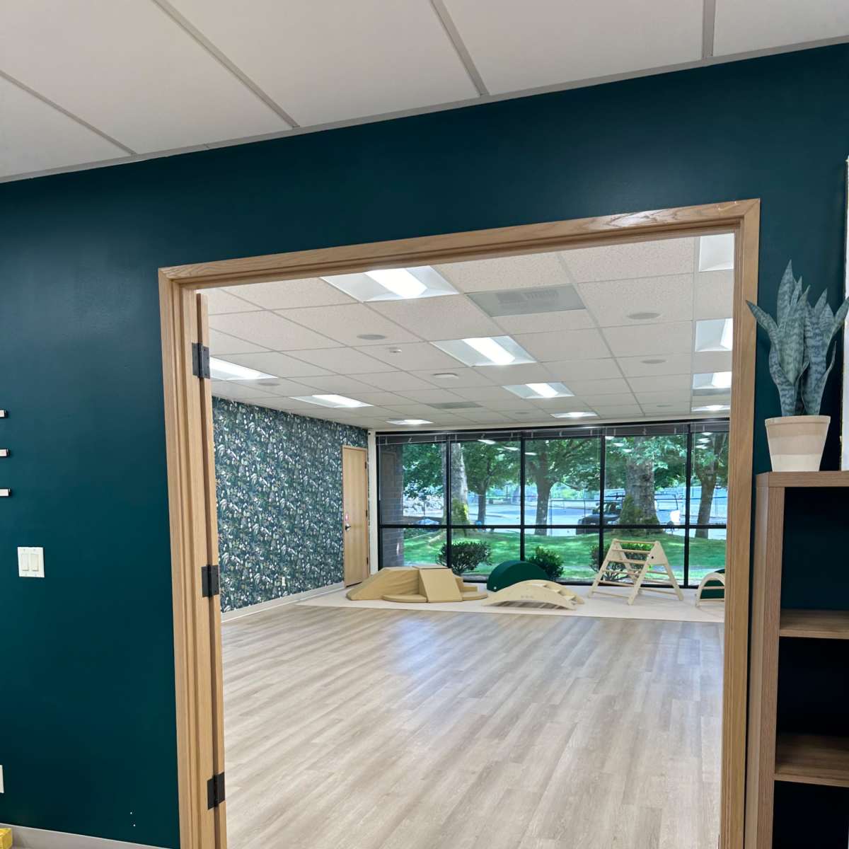 Large Open Studio + Lounge Area, Kirkland, WA | Event | Peerspace