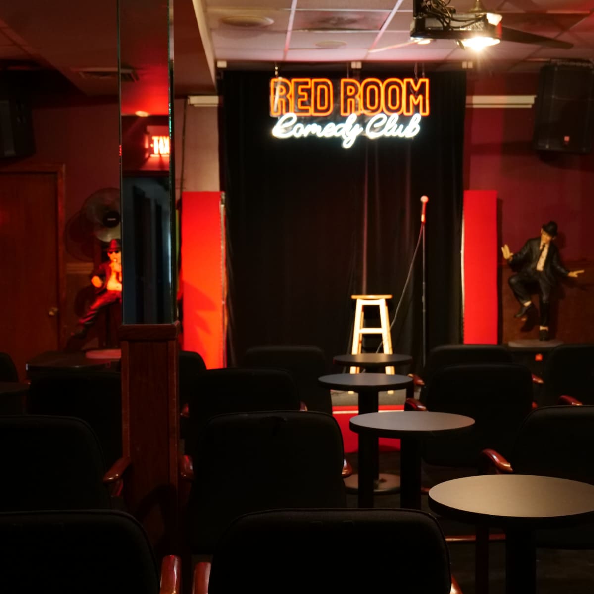 Comedy Club/Theater in Rogers Park with a stage, bar and sound system ...