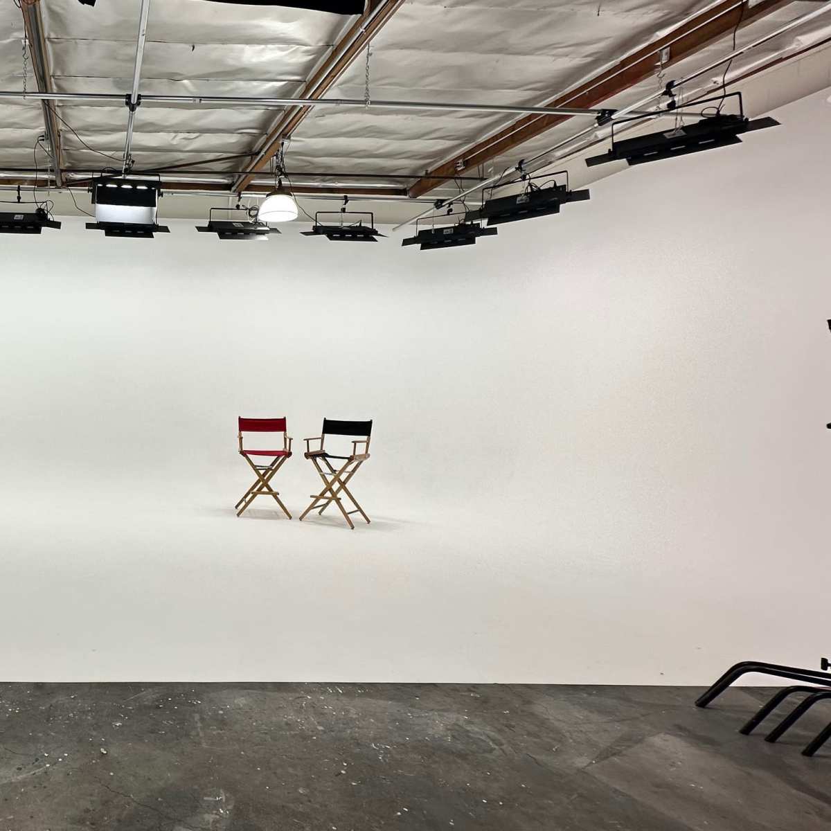 Studio with fully lit cyclorama wall for photo/video/film production ...