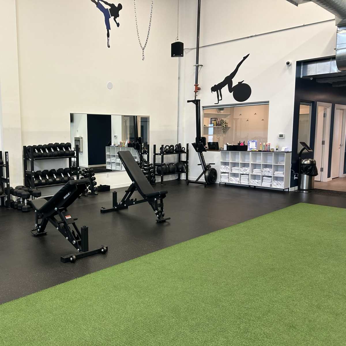 Spacious North Vancouver Studio for Health and Fitness, North Vancouver ...