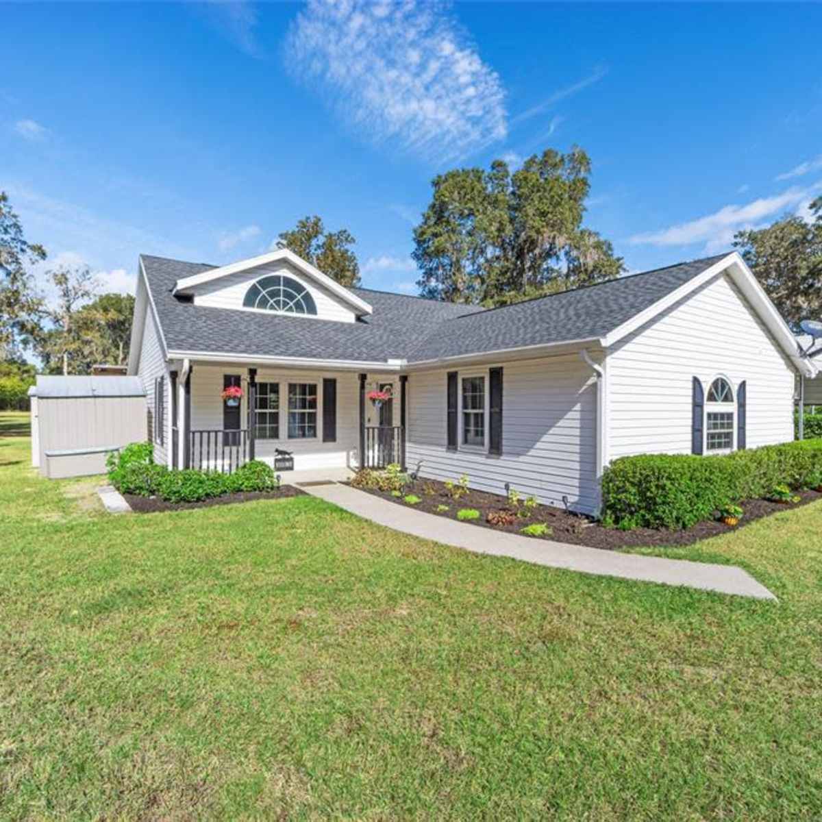 Chic Modern Farmhouse on Five Flat Grassy Acres, Ocala, FL | Event ...