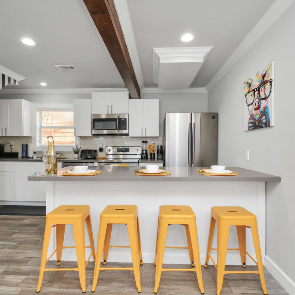 Yellow Oasis w/ Private Deck + Skyline View, Houston, TX | Off-Site ...