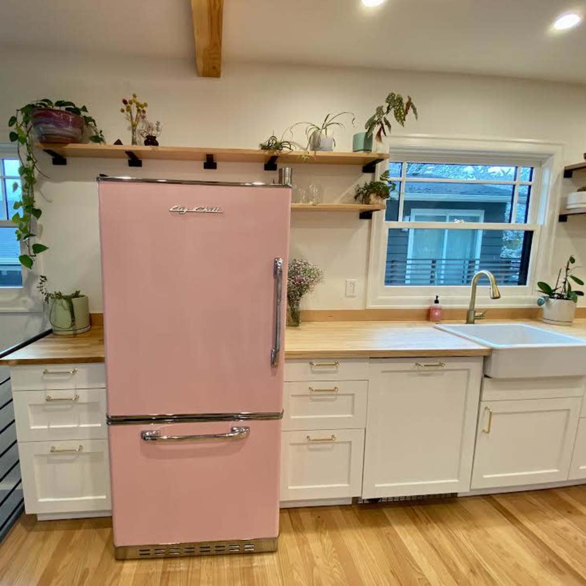 Barbie Dreamhouse Kitchen, PORTLAND, OR | Production | Peerspace