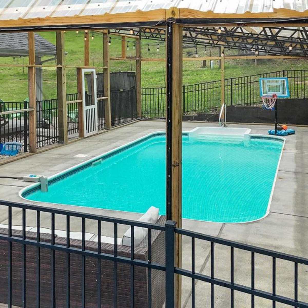 Farmville Covered Heater Pool House, Dandridge, TN | Production | Peerspace