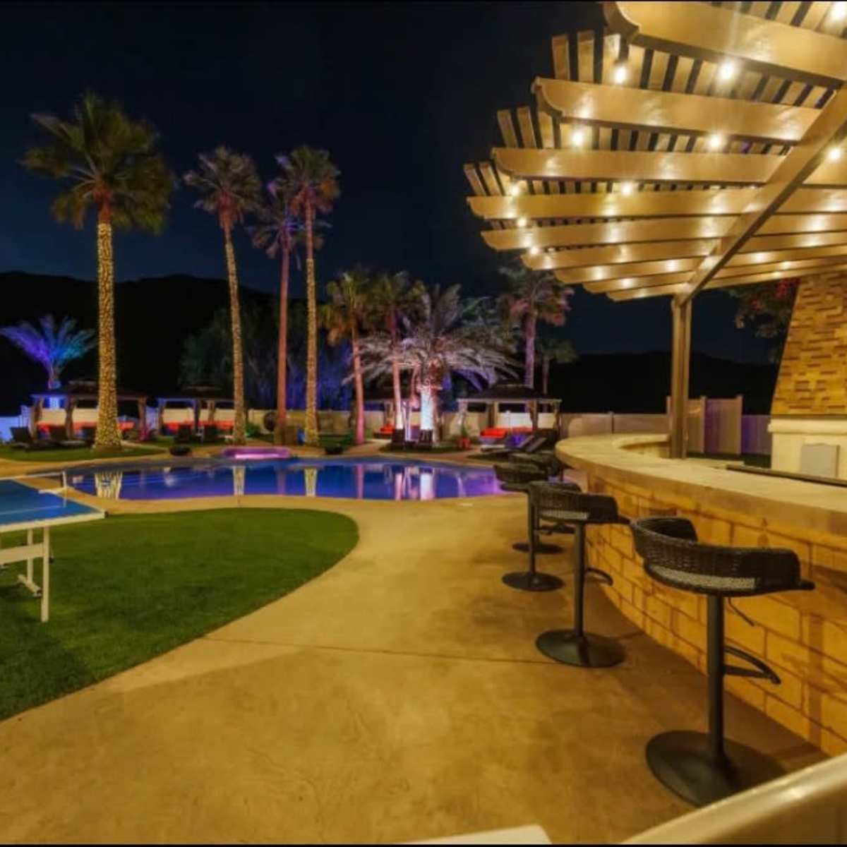 Hills of Santa Clarita Mountain View, Newhall, CA | Production | Peerspace