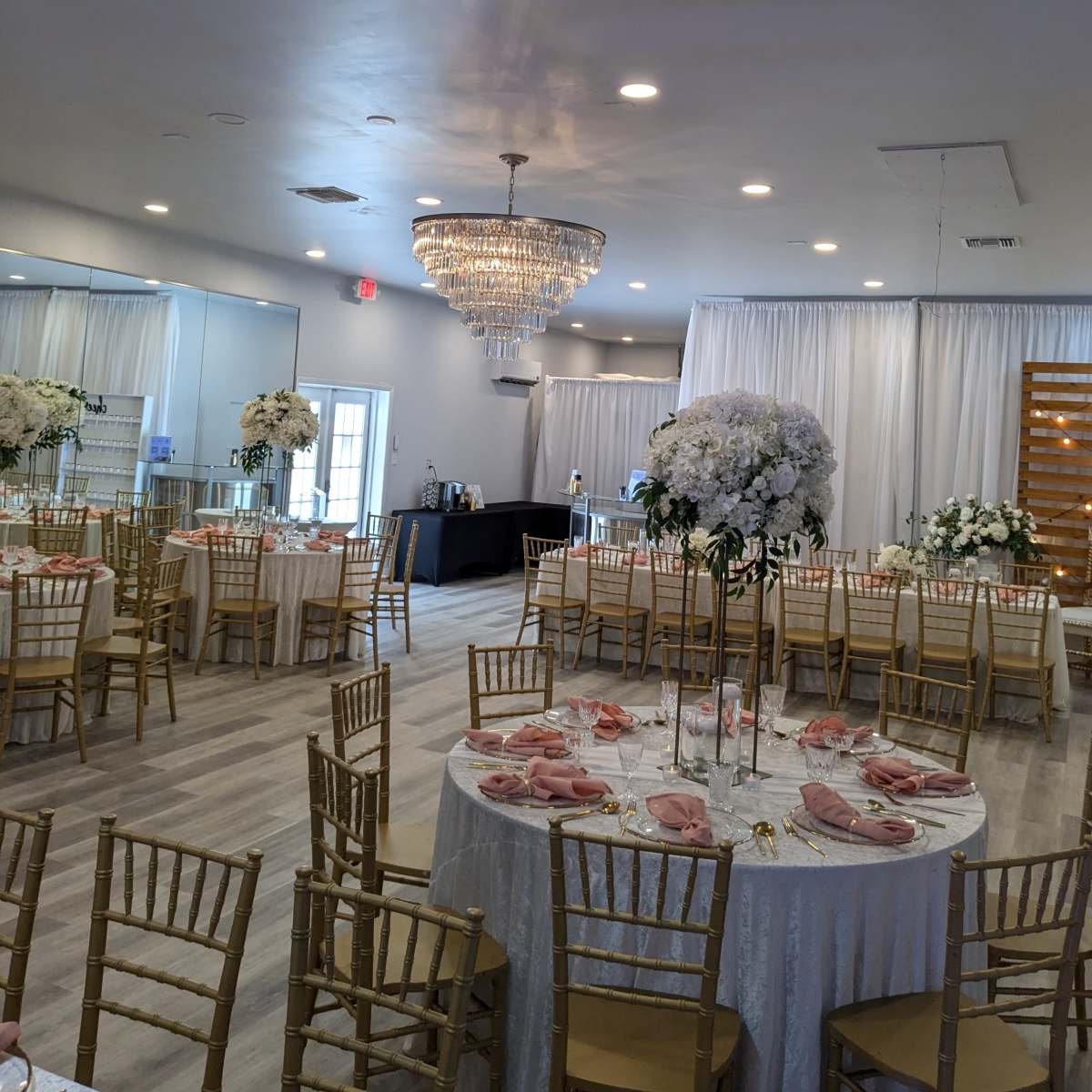 Main Ballroom & Courtyard, Largo, FL | Event | Peerspace