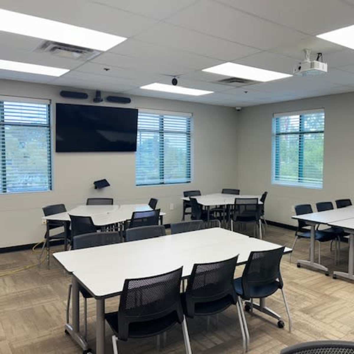 Small Classroom, Tempe, AZ | Off-Site | Peerspace