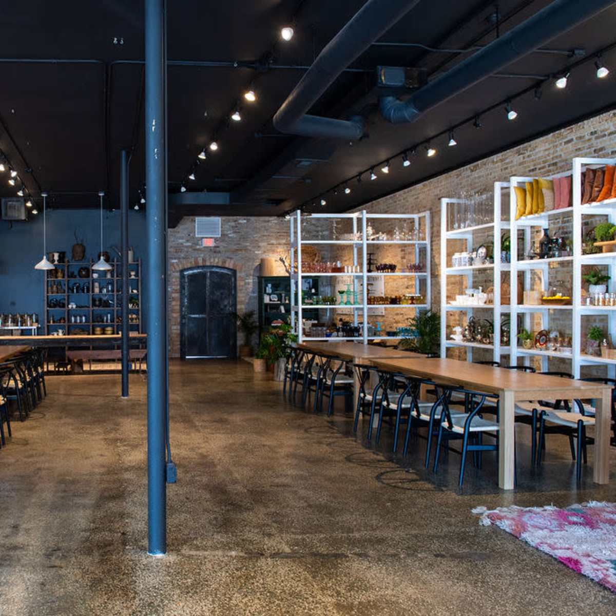 event stylist's production studio and showroom, Highland park, IL ...