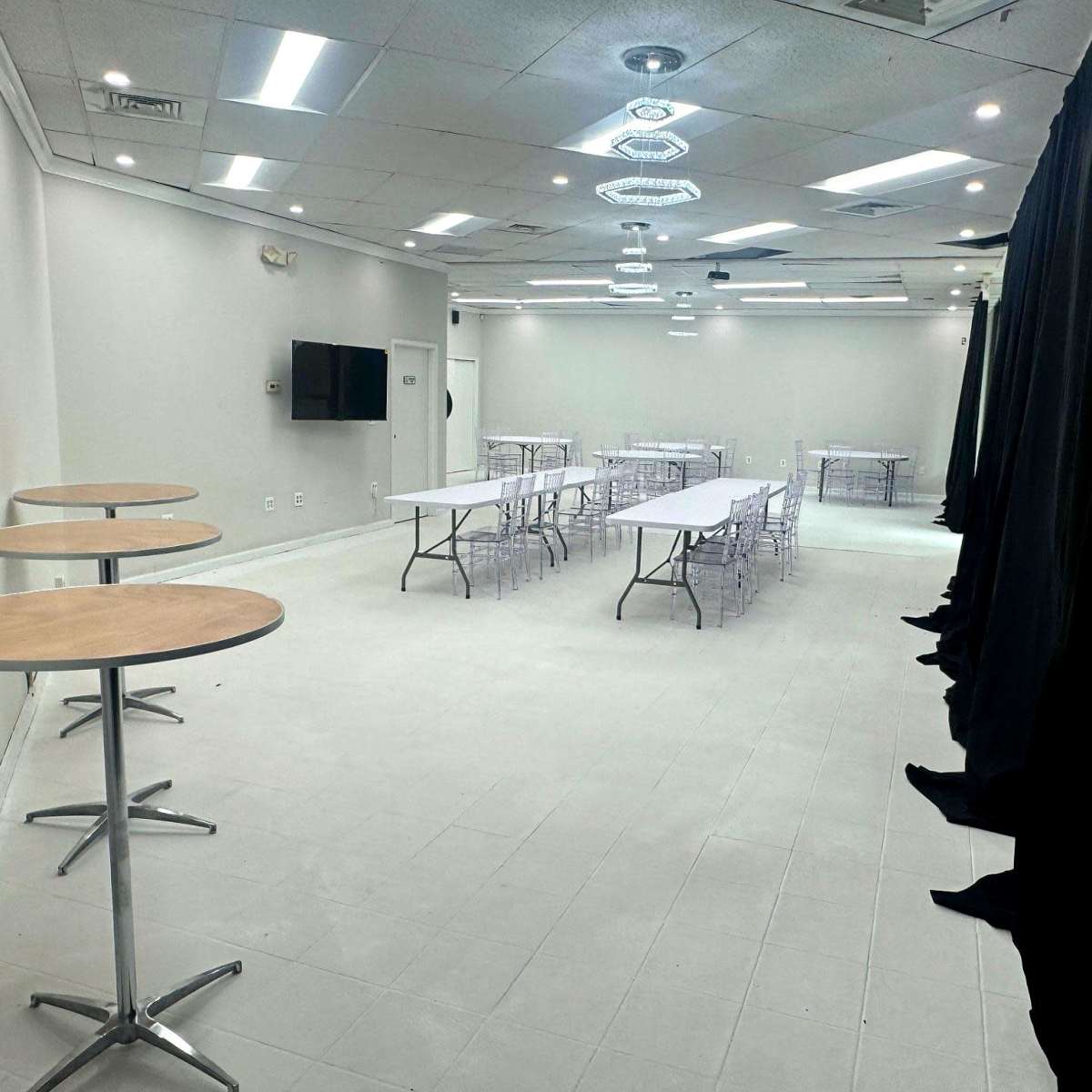 Modern Event Space with Flexible Packages & Add-Ons – Ideal for Any ...