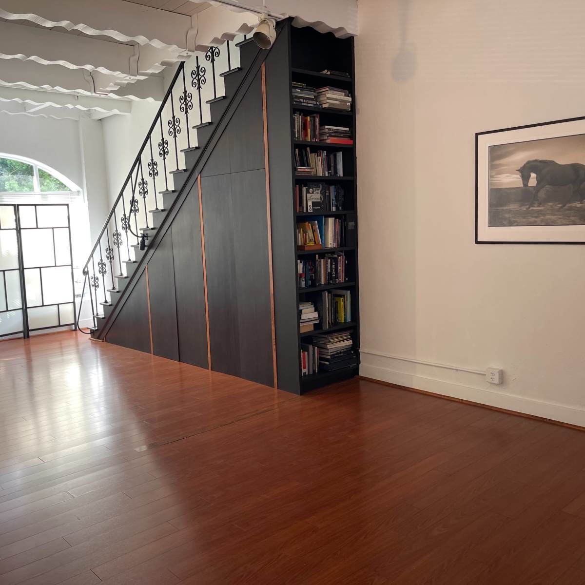 Artist studio in historic Westlake near Downtown Los Angeles (2 levels ...