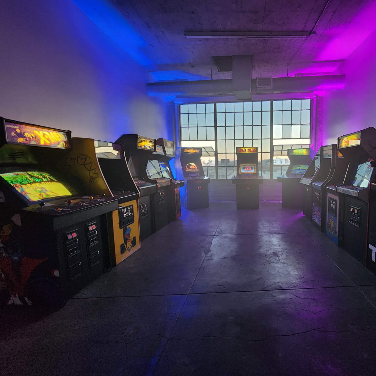 DTLA Skyline Rooftop Garden Lounge + Vintage Arcade, Los Angeles,, CA ...