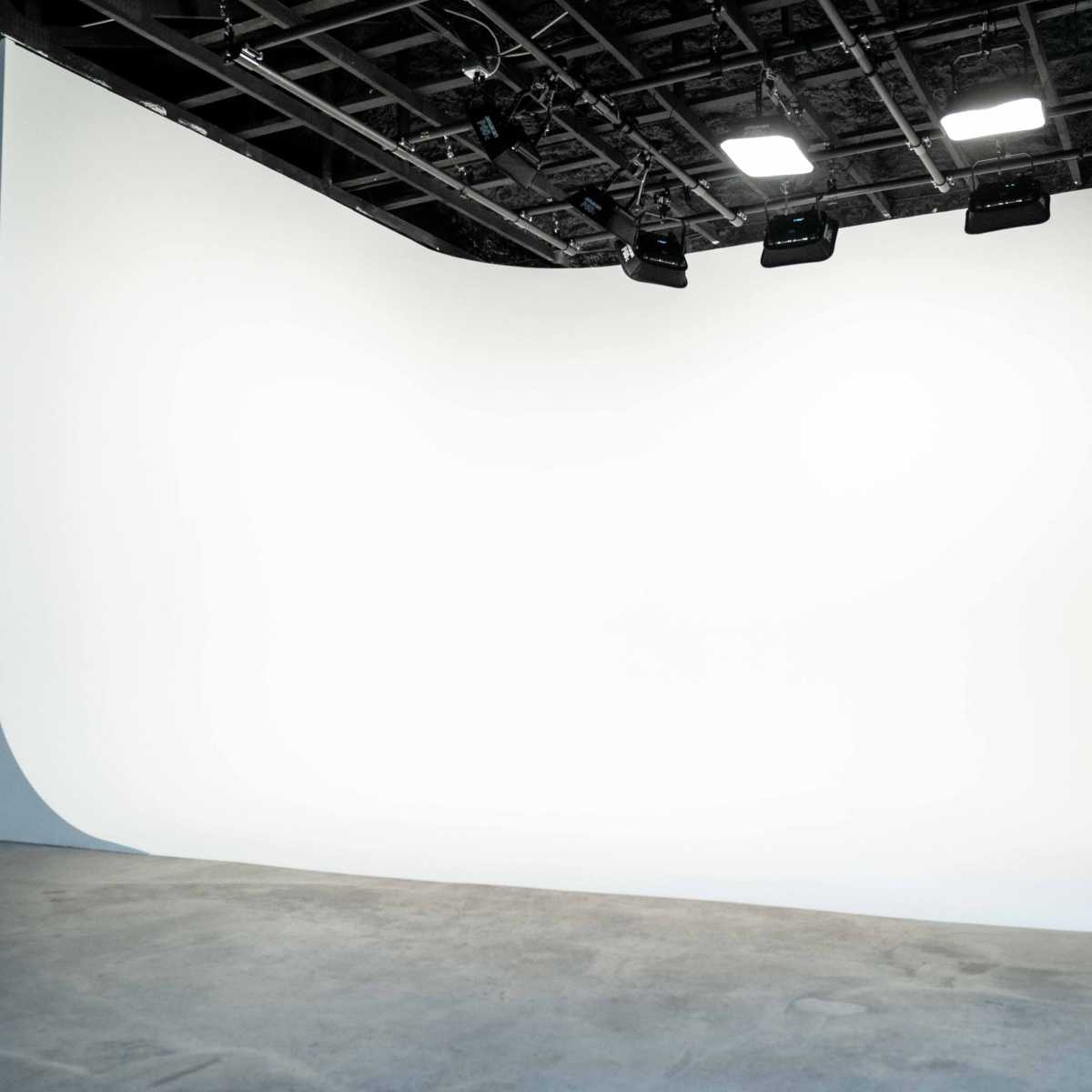 Aura Haus Studio | Natural + Full RGB Studio Lighting Warehouse ...
