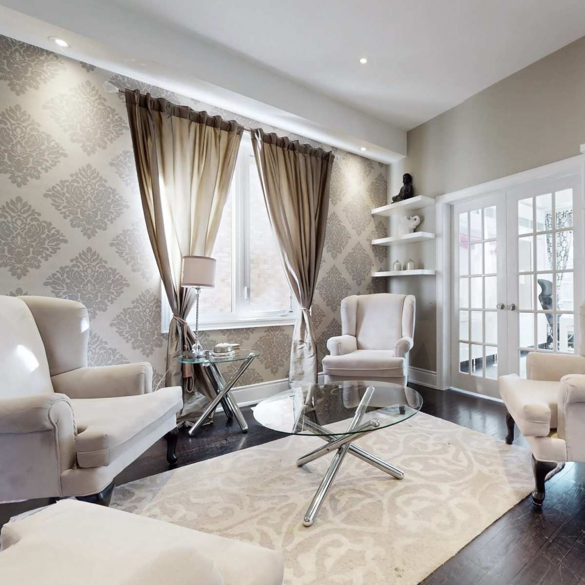 Luxurious Home Pickering with Private Office & In-Home Gym, Pickering | Production | Peerspace