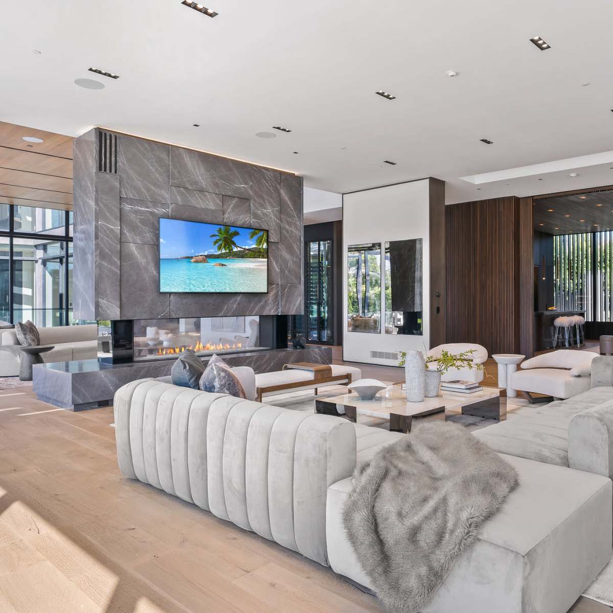 Forza Modern - Suburban High Tech Estate, Los Angeles, CA | Off-Site ...