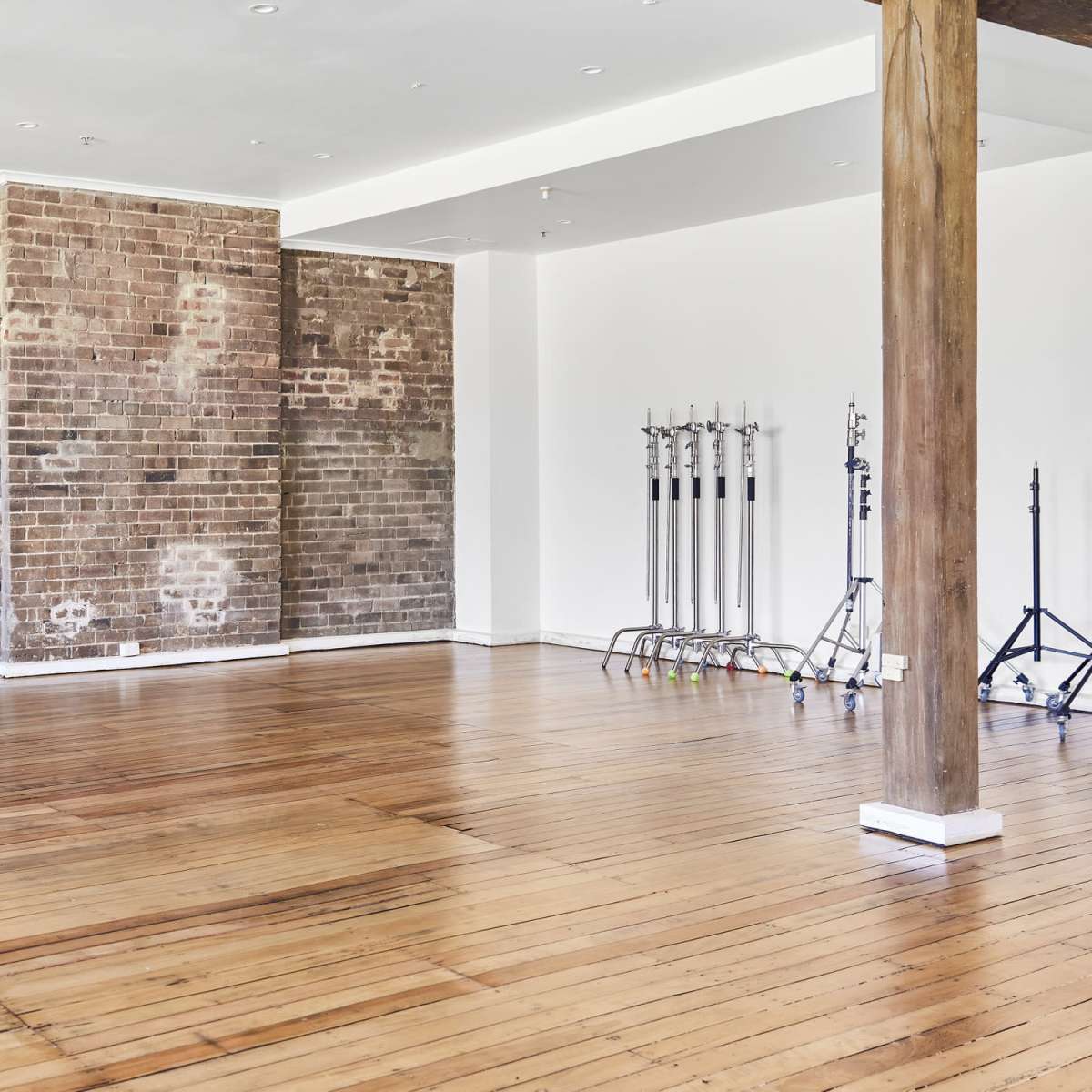 The Dale Studio | Rustic & Versatile Warehouse-Inspired Creative ...