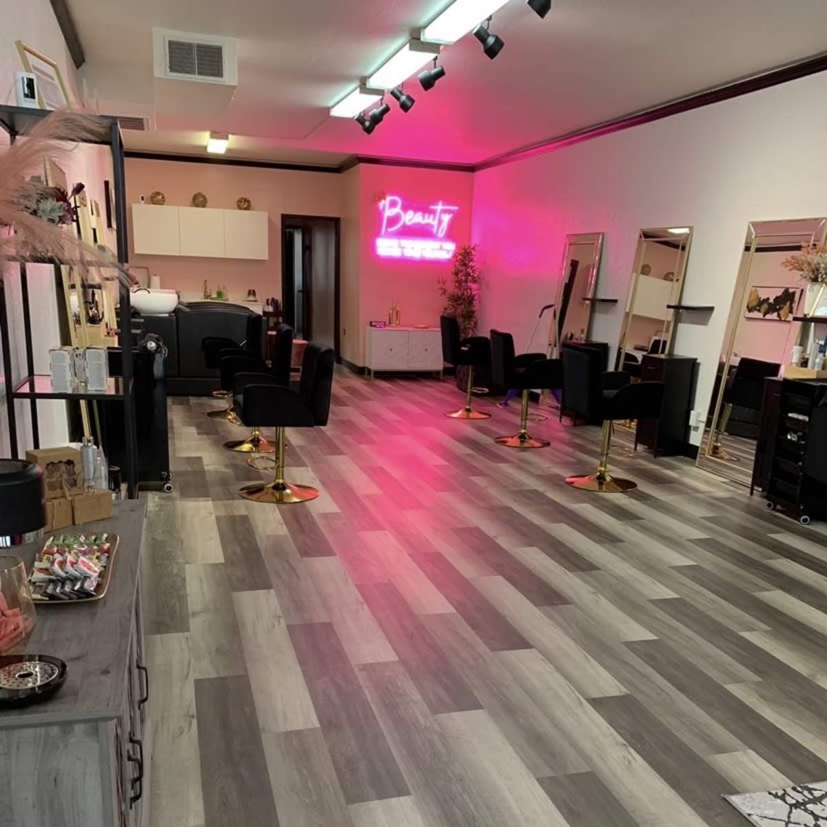 Located in El Sobrante, it is a Salon store front with great amount of ...