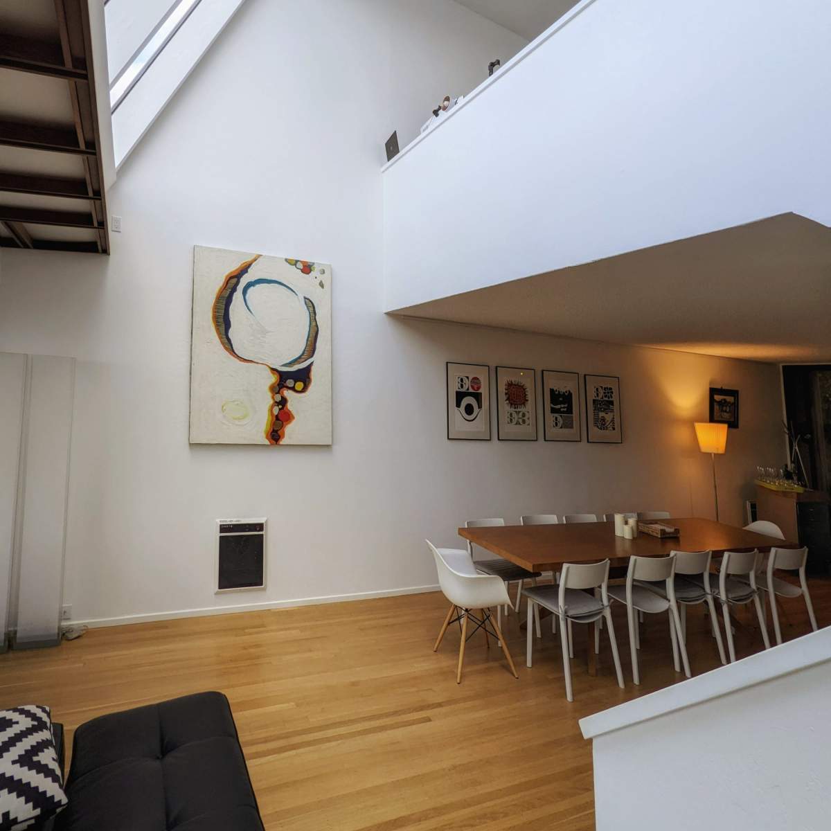 Gallery-Style Apartment with Panoramic Downtown Views, TV OK, San ...