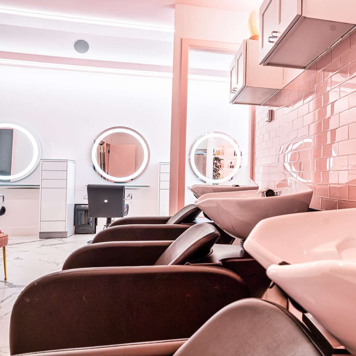 Modern Chic Salon, San Mateo, CA | Production | Peerspace