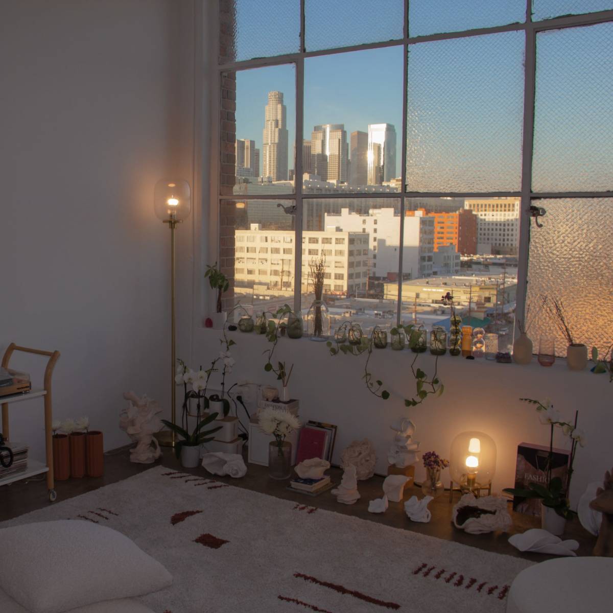 Cozy Studio DTLA great for meetings and pop up showrooms!, Los Angeles ...