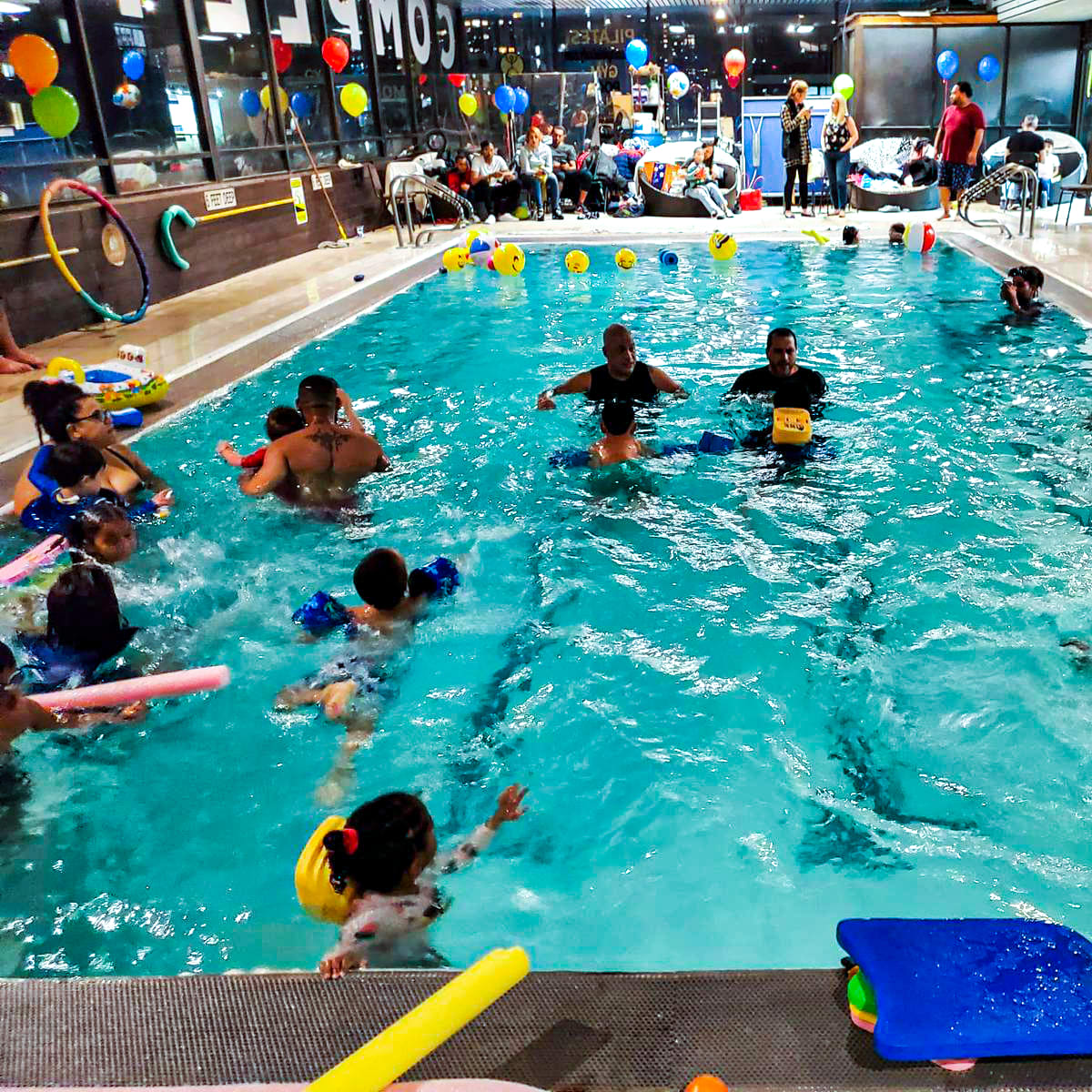 Sunny and Private indoor pool in the heart of Midtown East (Weekends ...