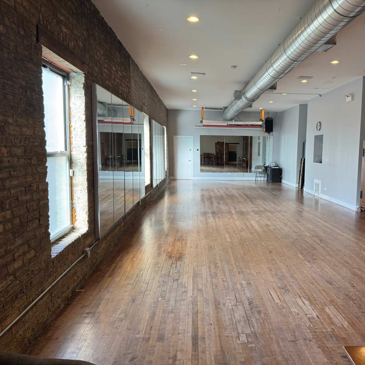 North Center large open loft style studio space, Chicago, IL ...