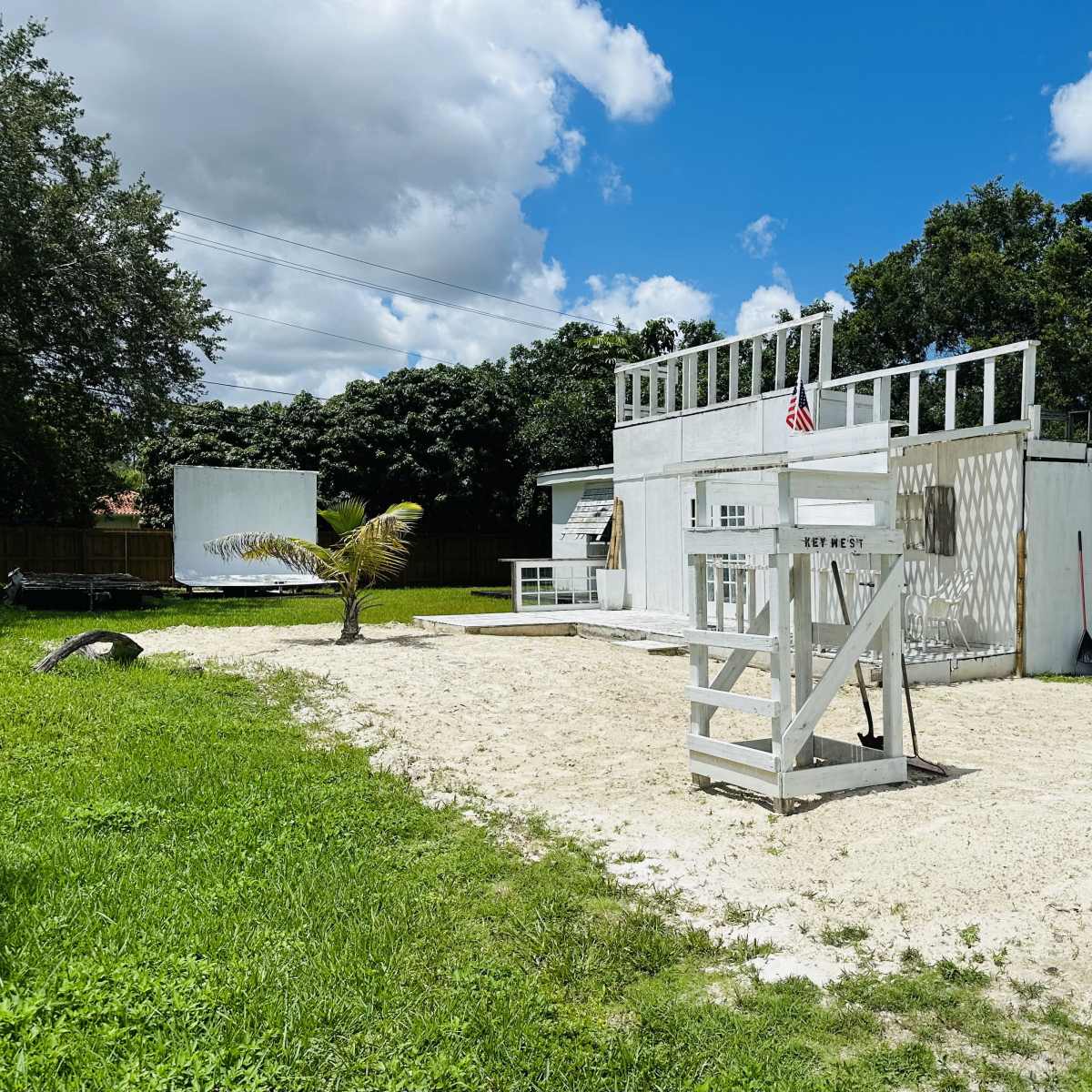 Outdoor studio with beach house and portable cyc wall, Miami, FL ...