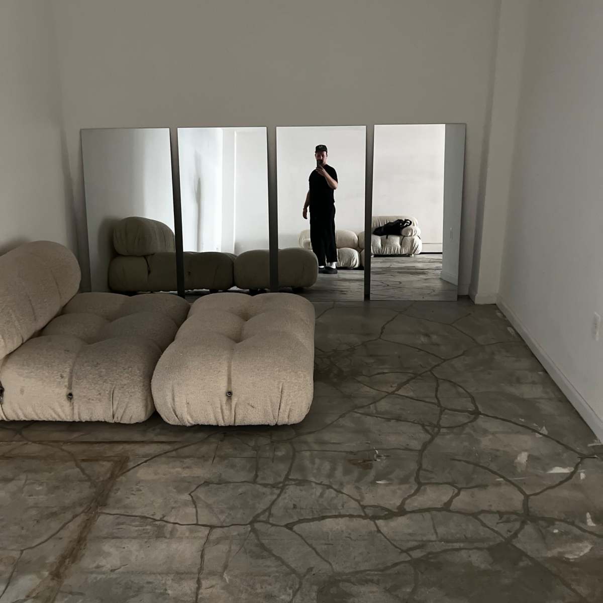 prime Dime Square pop-up venue & art gallery – trendy, bright, ground ...