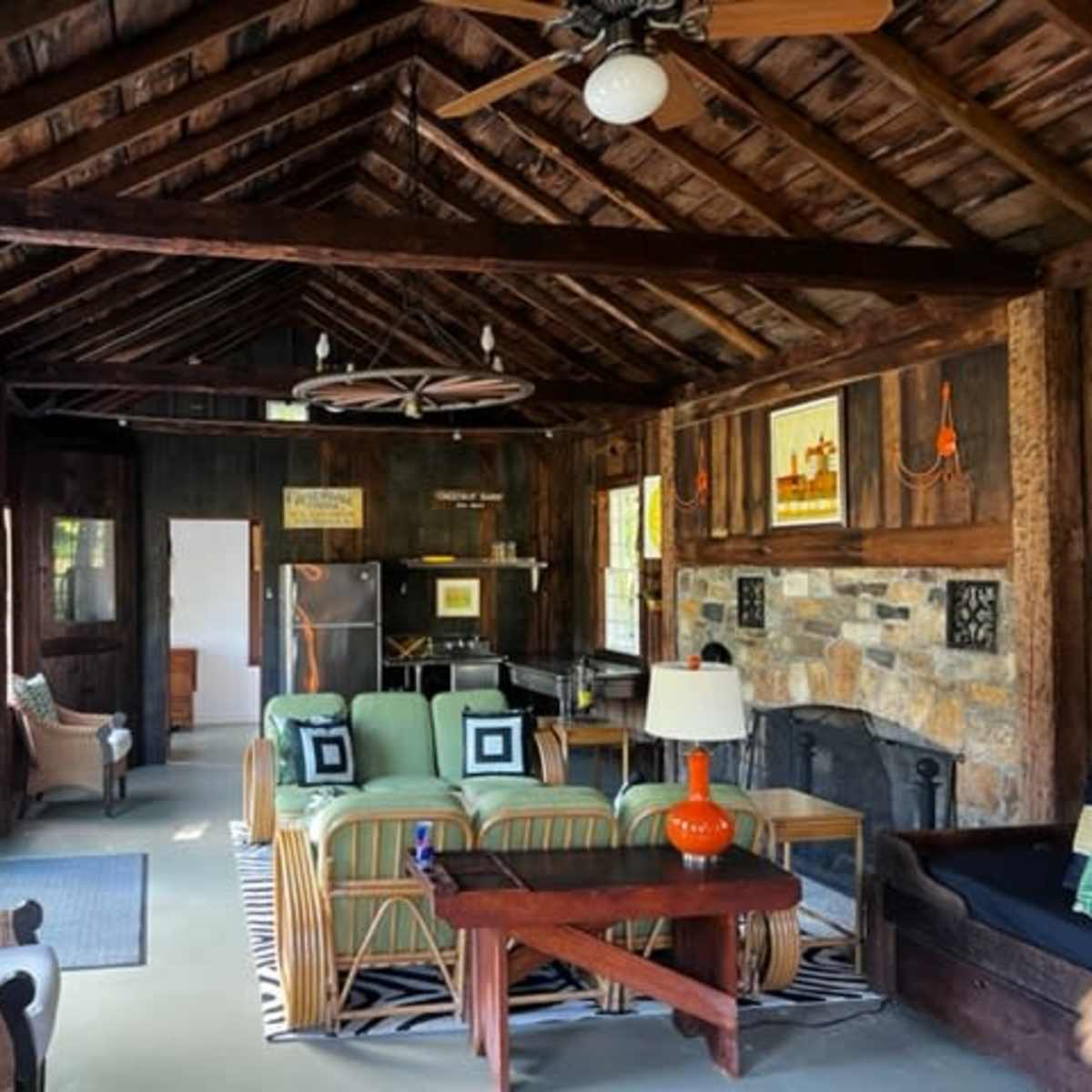 HISTORIC LONETOWN MANOR - 1930's Sprawling Country Colonial on 13 Acres ...