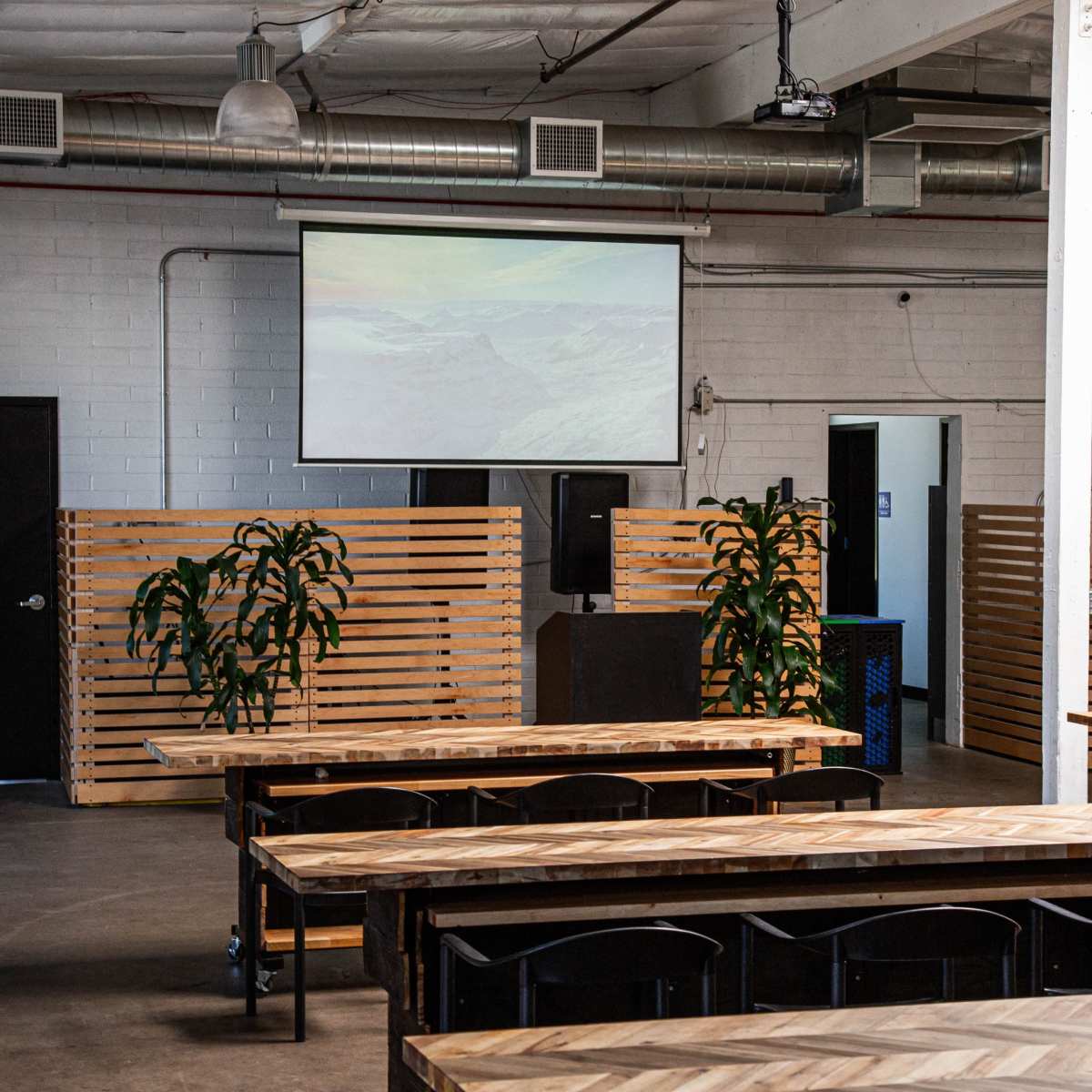 Industrial Indoor and Outdoor Flexible Open Event Space, Costa Mesa, CA ...