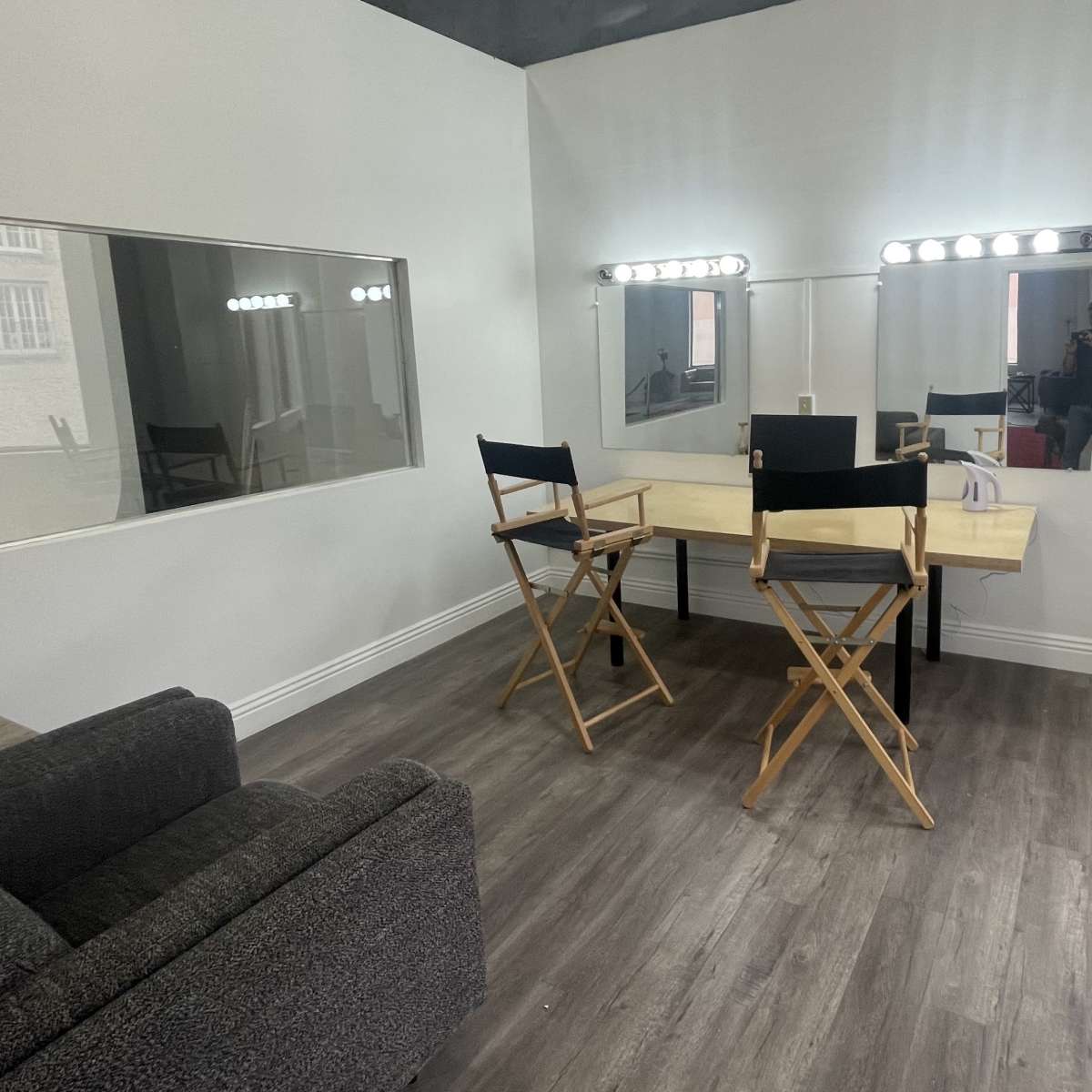 DTLA White Cyc Studio with Skyline View, Los Angeles, CA | Production ...