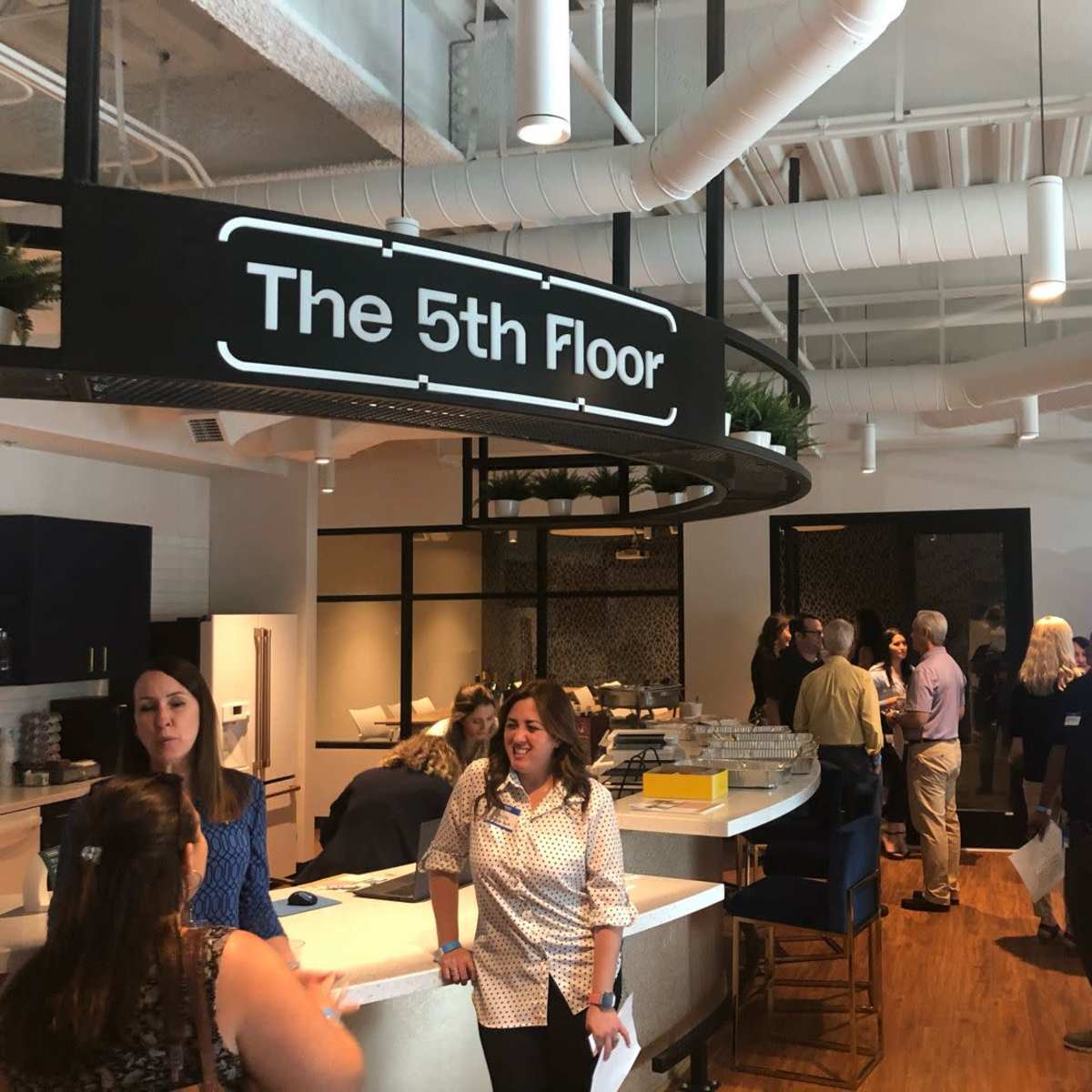 The 5th Floor Orlando | Impressive Presentation and Meeting Room ...
