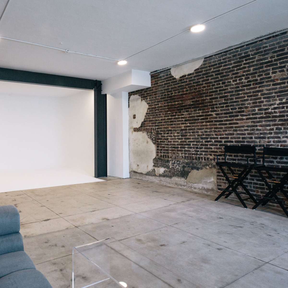 Echo Park, Los Angeles Photo Shoot Studio Location with Cyc Wall and ...