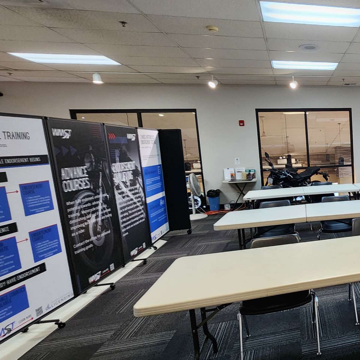 Classroom setting, with potential for studio setting, Everett, WA ...