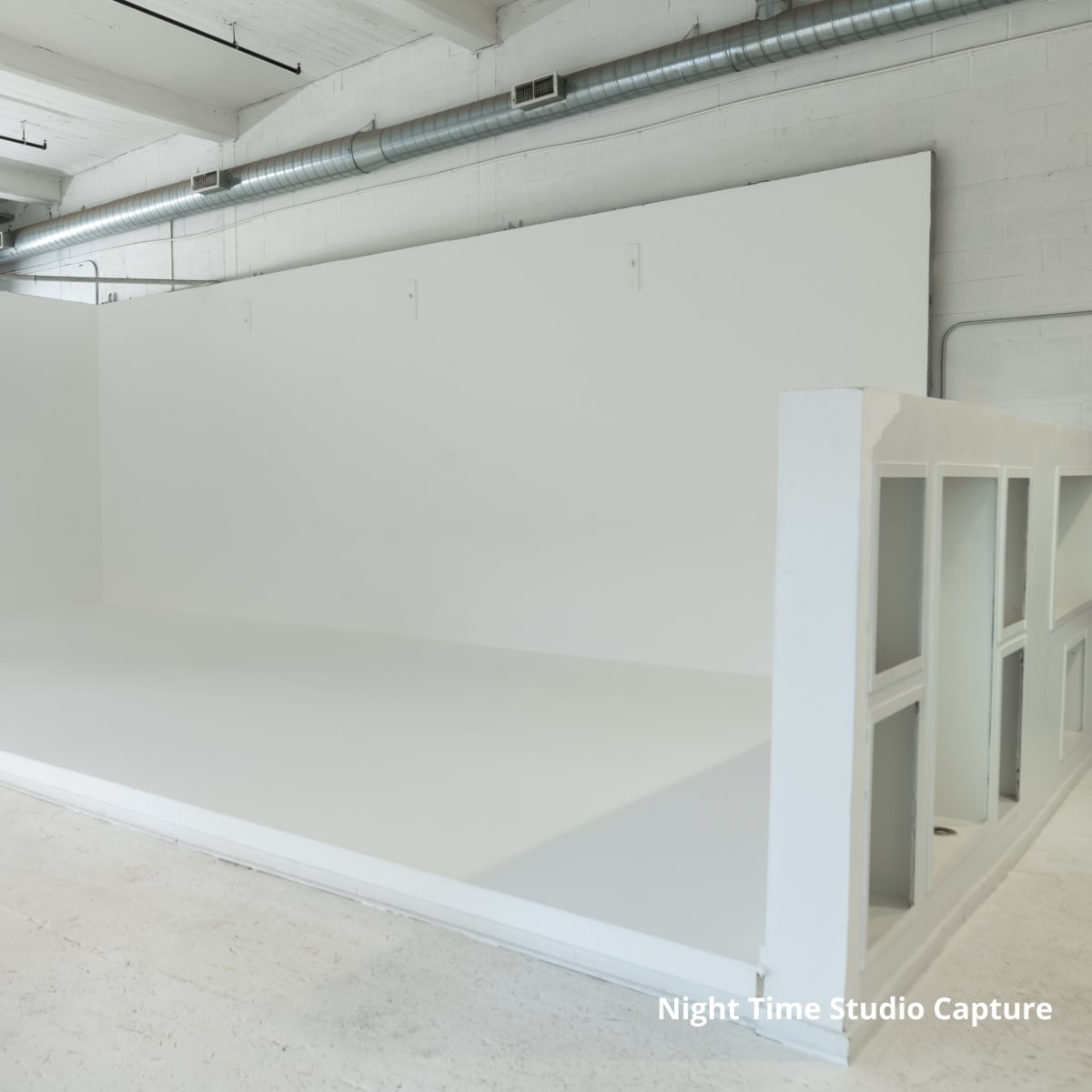 Chil Studios | Flexible Production Studio Space With All White Stage ...