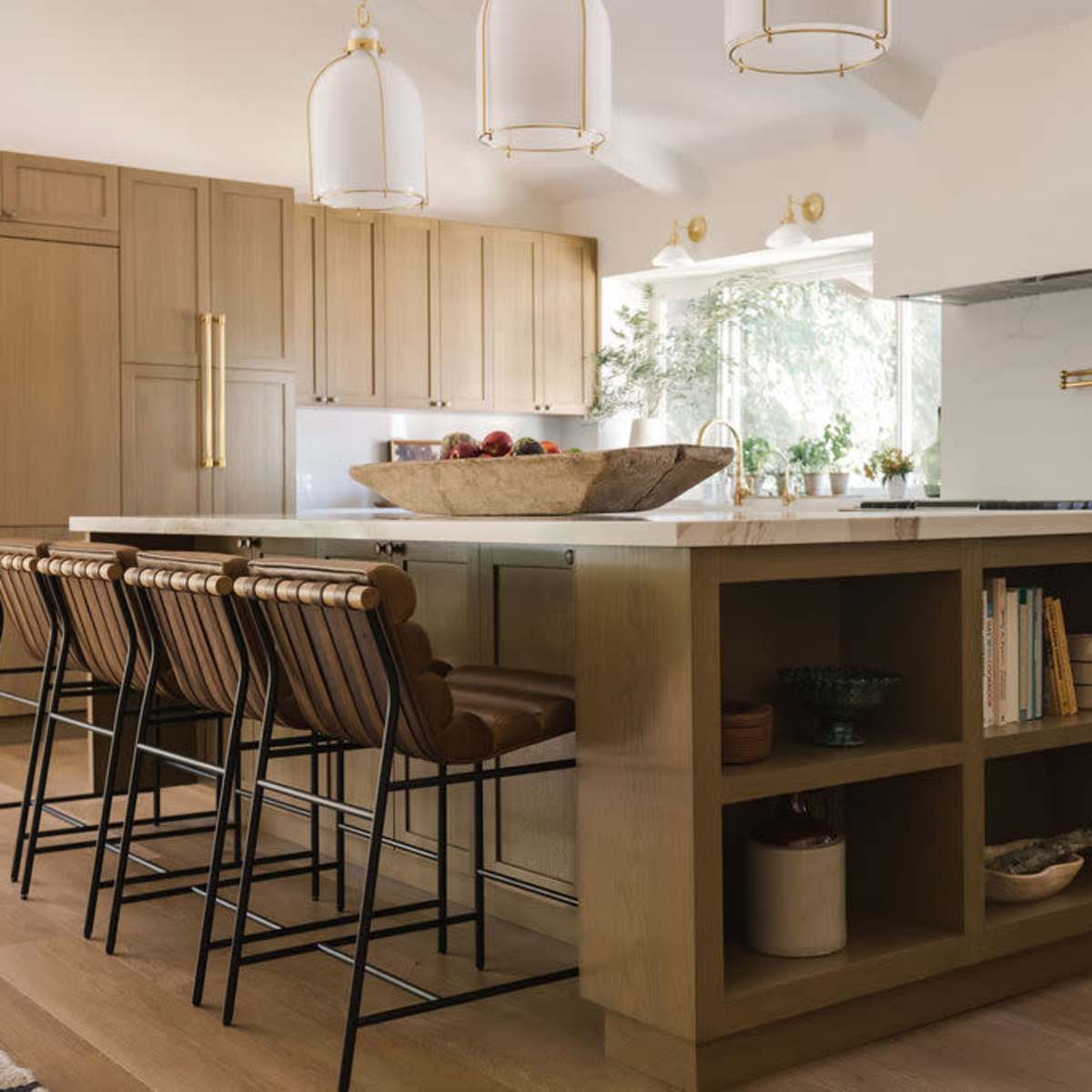 Beautiful home with stunning, oversized kitchen, natural light and ...