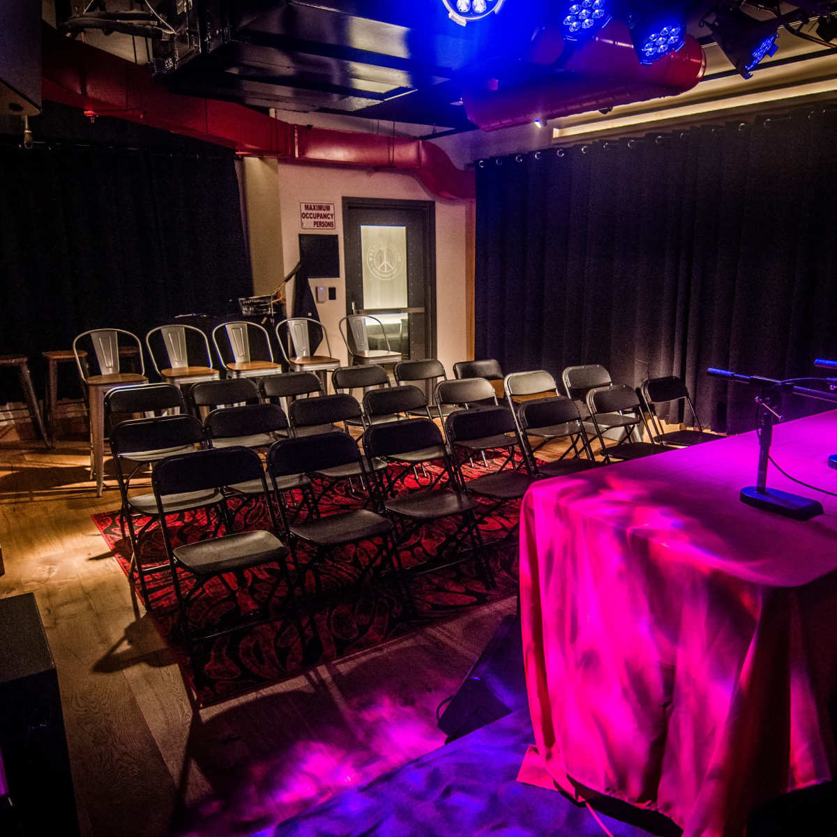 An intimate venue, ideal for unforgettable parties, electrifying live ...