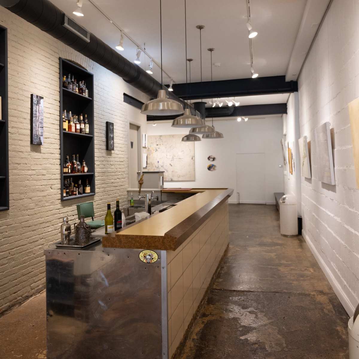 Modern Urban Gallery w/bar, Baltimore, MD | Event | Peerspace