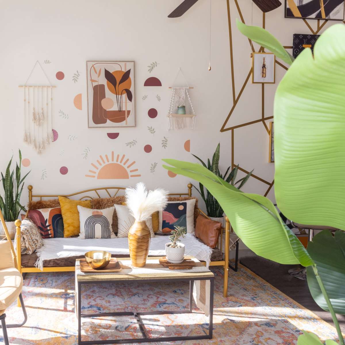 Photo/video studio with different creative sets, Woodland Hills, CA ...