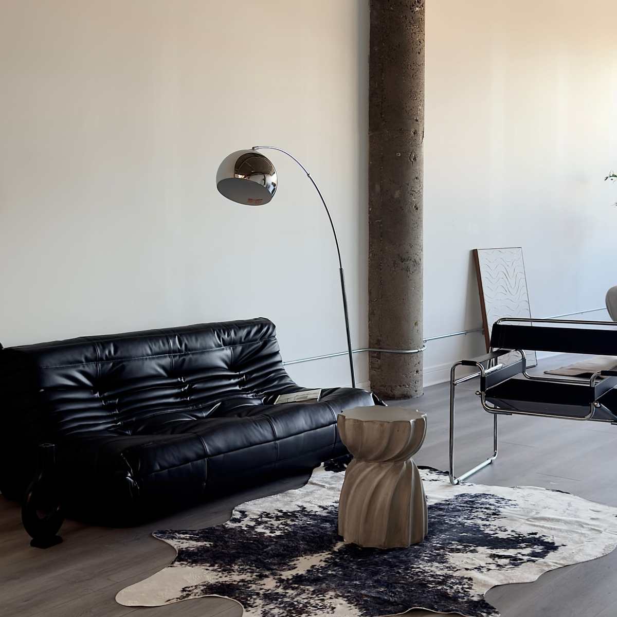 Aesthetic, minimalistic, daylight-filled, spacious, fully-equipped ...