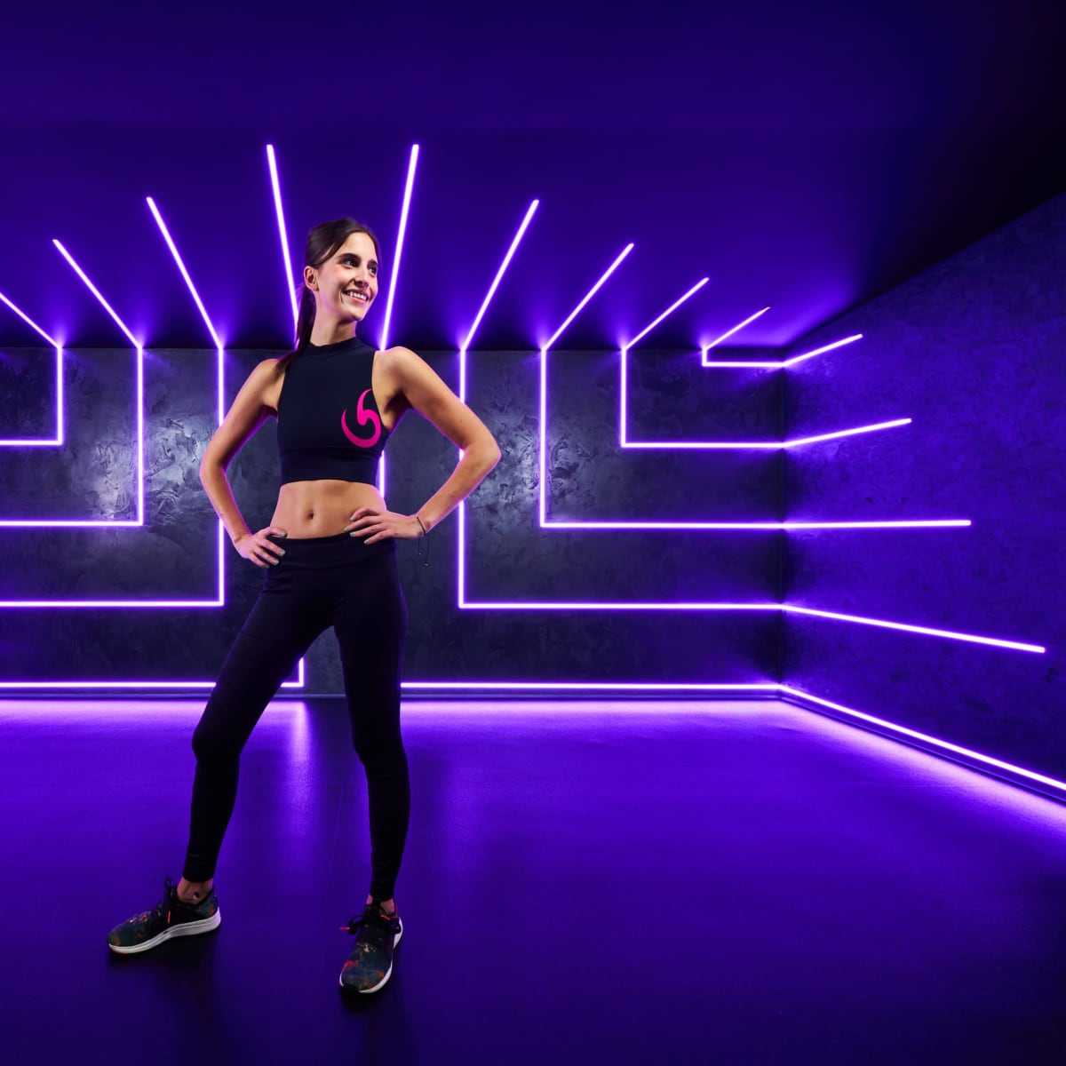 Multi-Cam Full Production House - Photo/Video Studio - Equip. Included ...