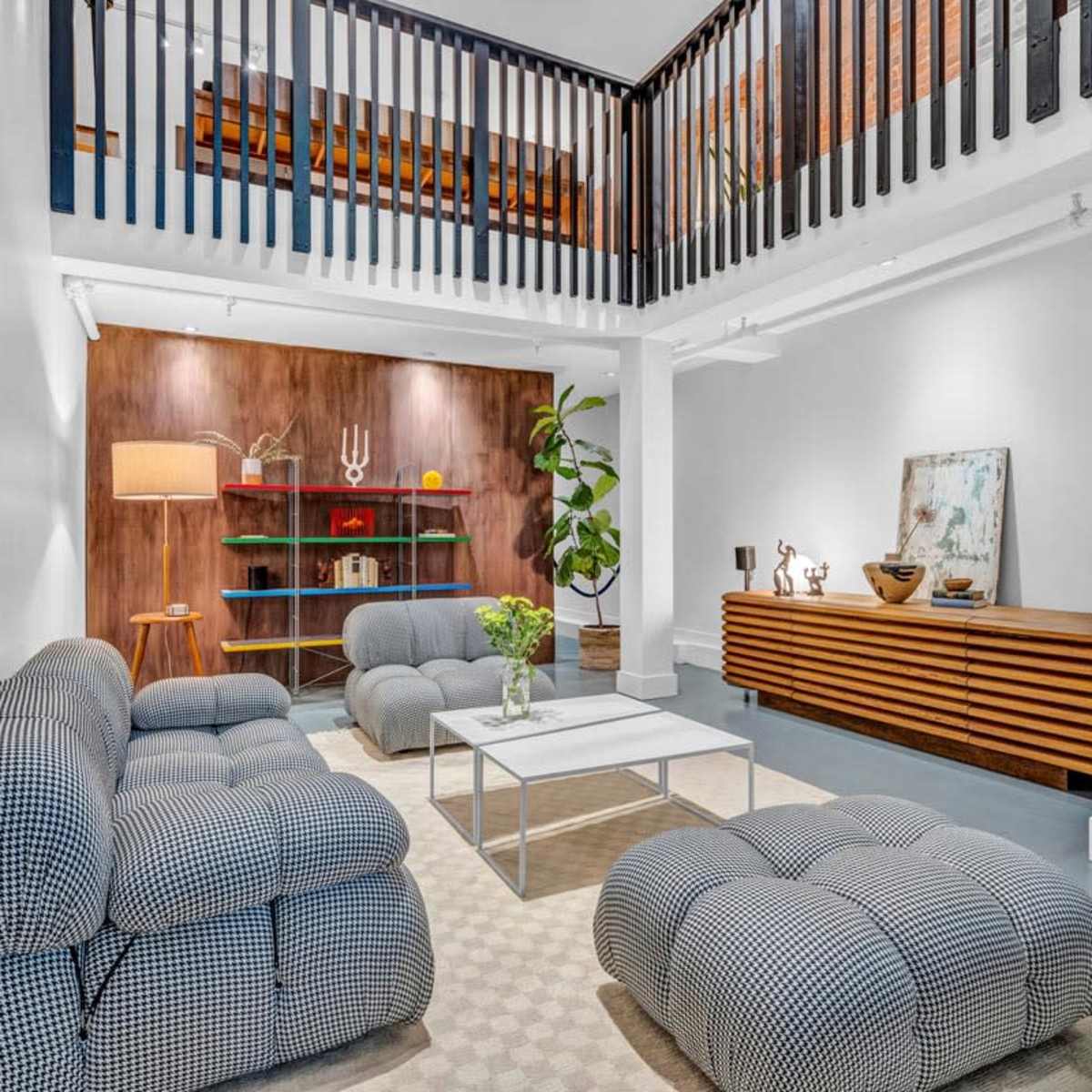 2 Story NYC Style Gastown Loft, Vancouver | Event | Peerspace